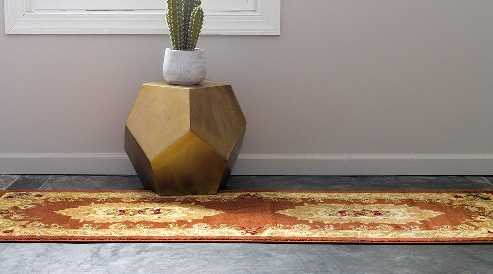 Traditional Royale 8' Round Brick Area Rug
