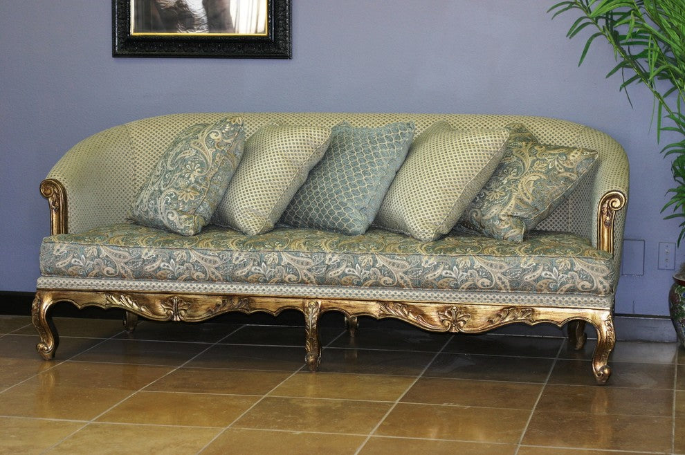 Honia Sofa