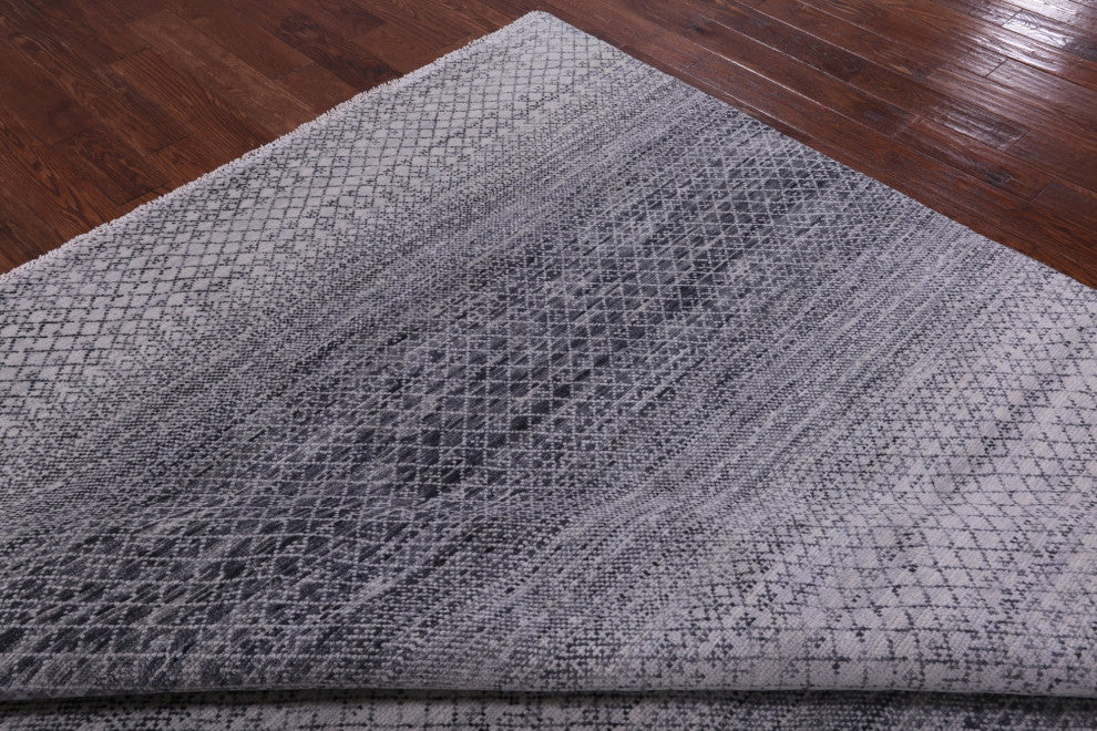 8' 3" X 10' 5" Handmade Savannah Grass Wool Rug Q9230