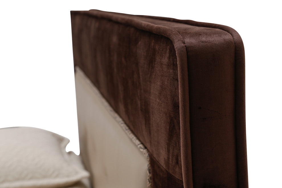 21 Cosmopolitan Cal. King Upholstered Tufted Bed, Taupe/Umber