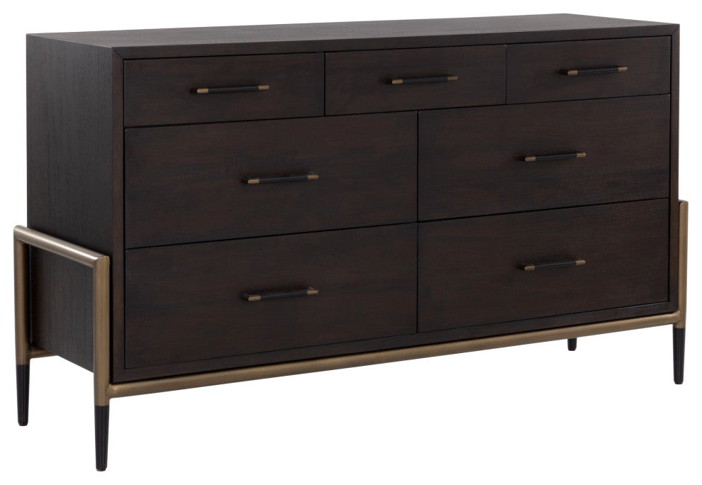 Weldrick Dresser